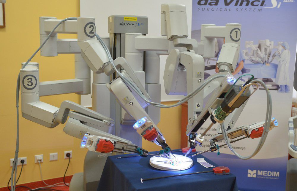Pierwsze operacja ginekologiczna robota da Vinci