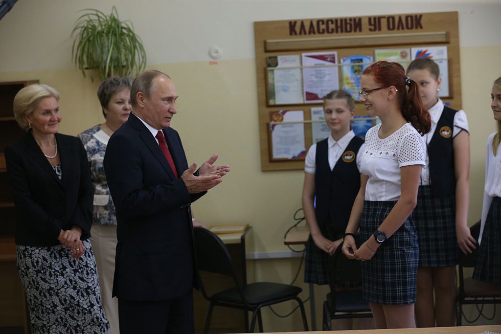 Russian schools introduce military training and drone classes