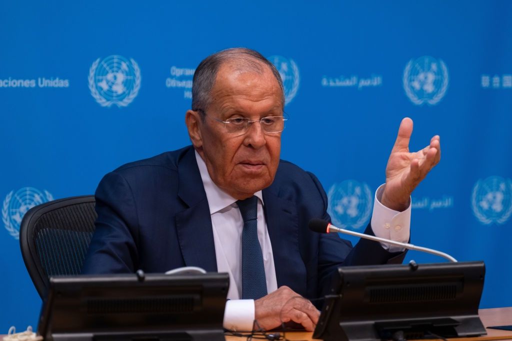 Turkey's dual role: Arming Ukraine while seeking peace