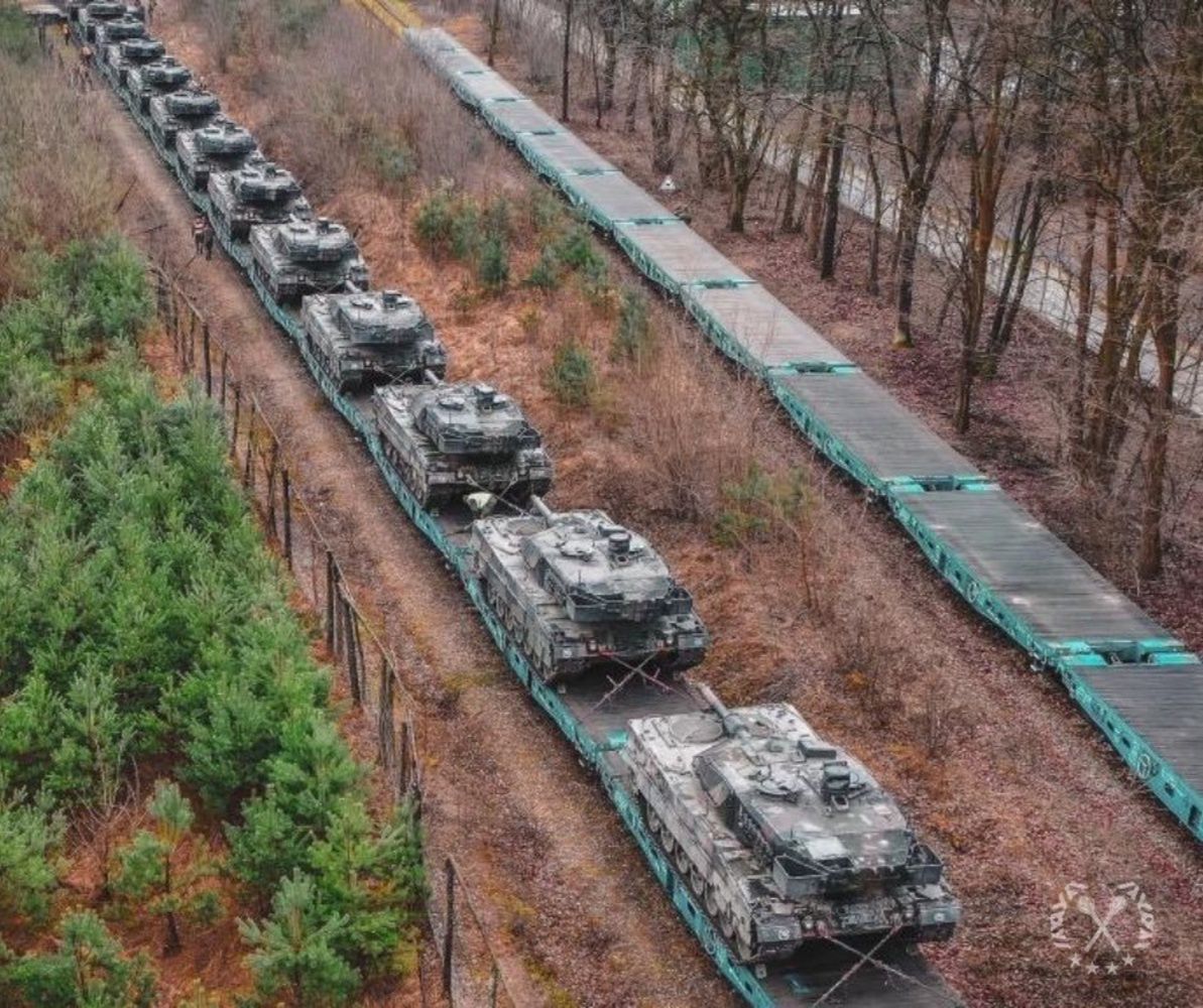 Germany boosts Ukraine's defense with advanced Leopard tanks and ammo