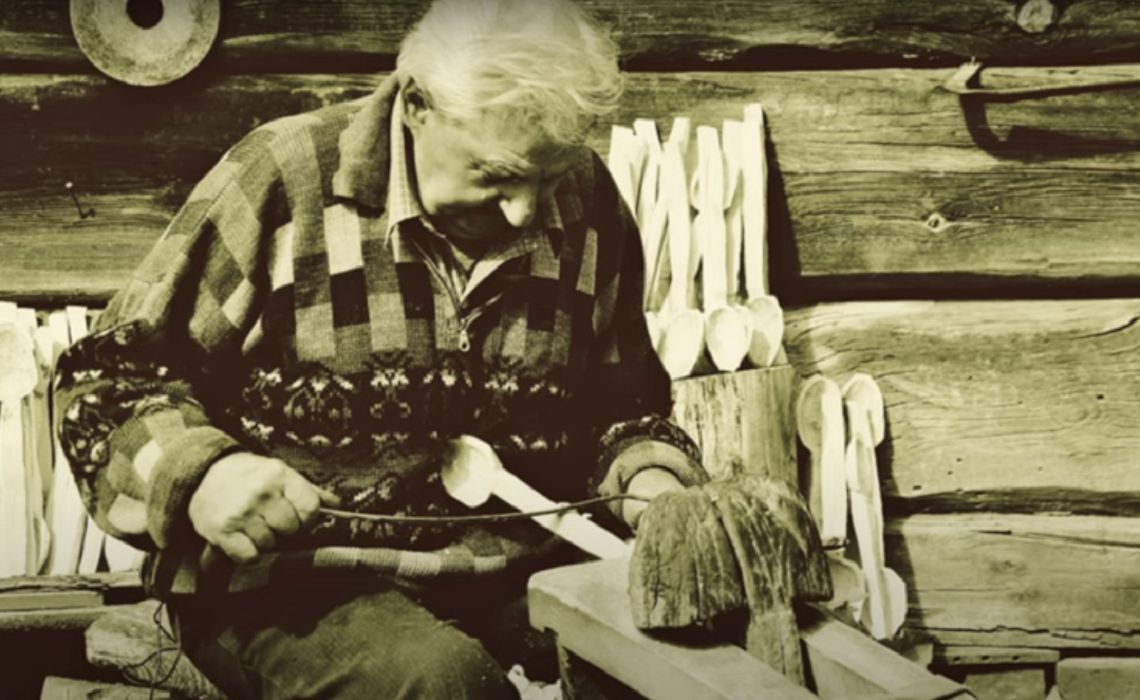 Quiz. Dawne zawody. Wiesz, czym zajmował się zecer, zdun czy cyrulik? - o2