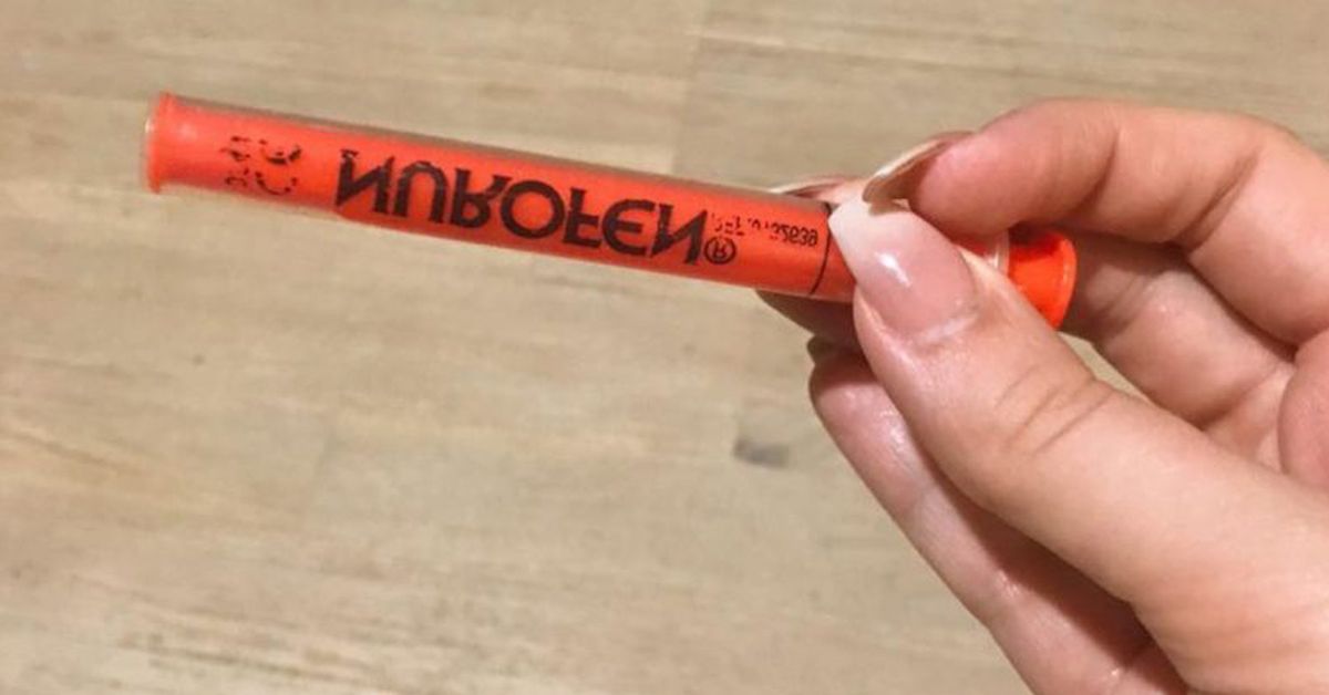 Find This Gadget in the Medicine Cabinet. It Will Remove Every Splinter ...