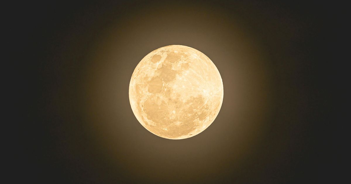 Moon radar reveals vast underground tunnels, key for future missions