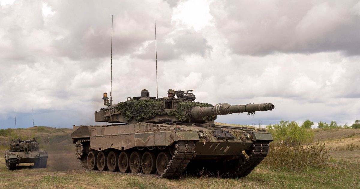 Ukrainian brigade showcases power of Leopard 2A4 tanks
