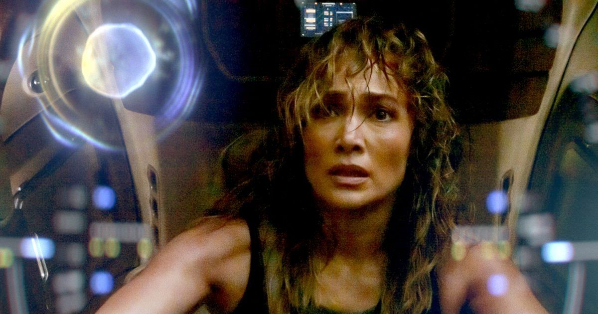 Jennifer Lopez battles rogue AI in Netflix's explosive "Atlas