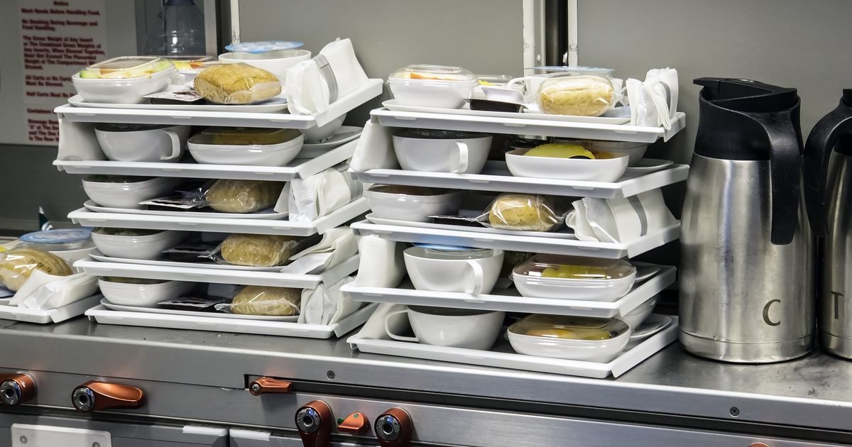 Emirates tops airline food rankings, Ryanair at the bottom