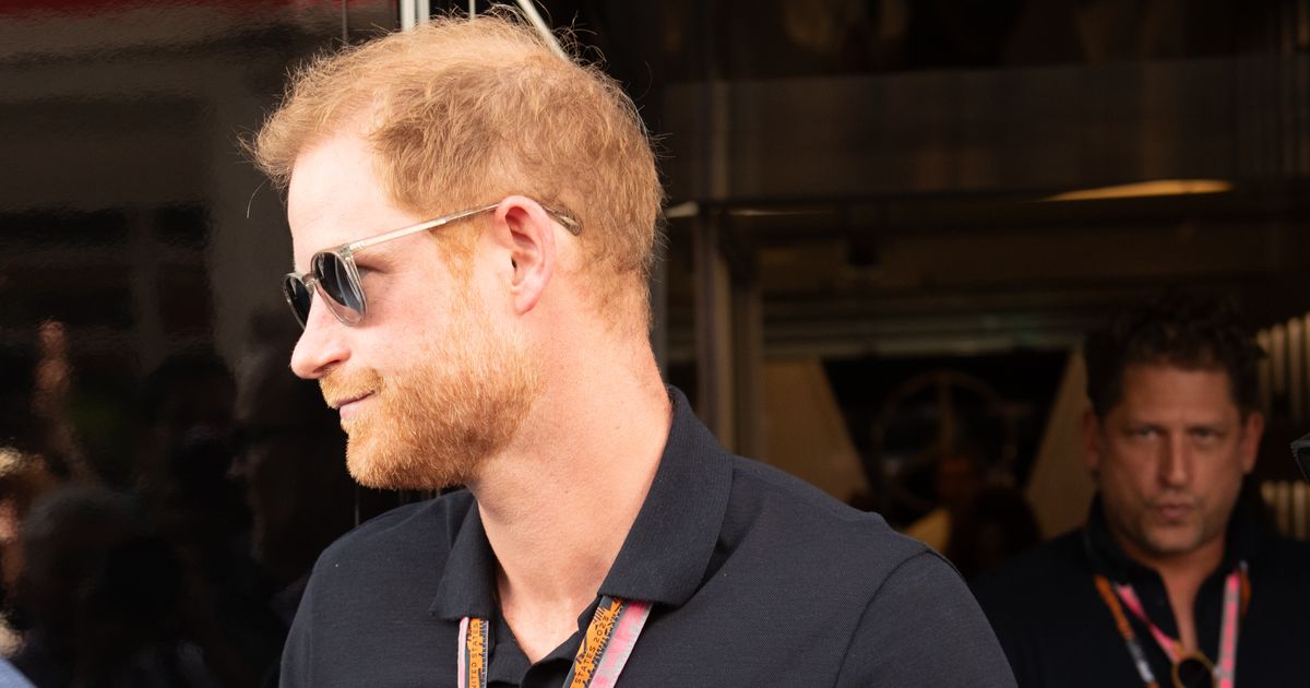 Is Major Hewitt Prince Harry's biological father? "His red hair sparked ...