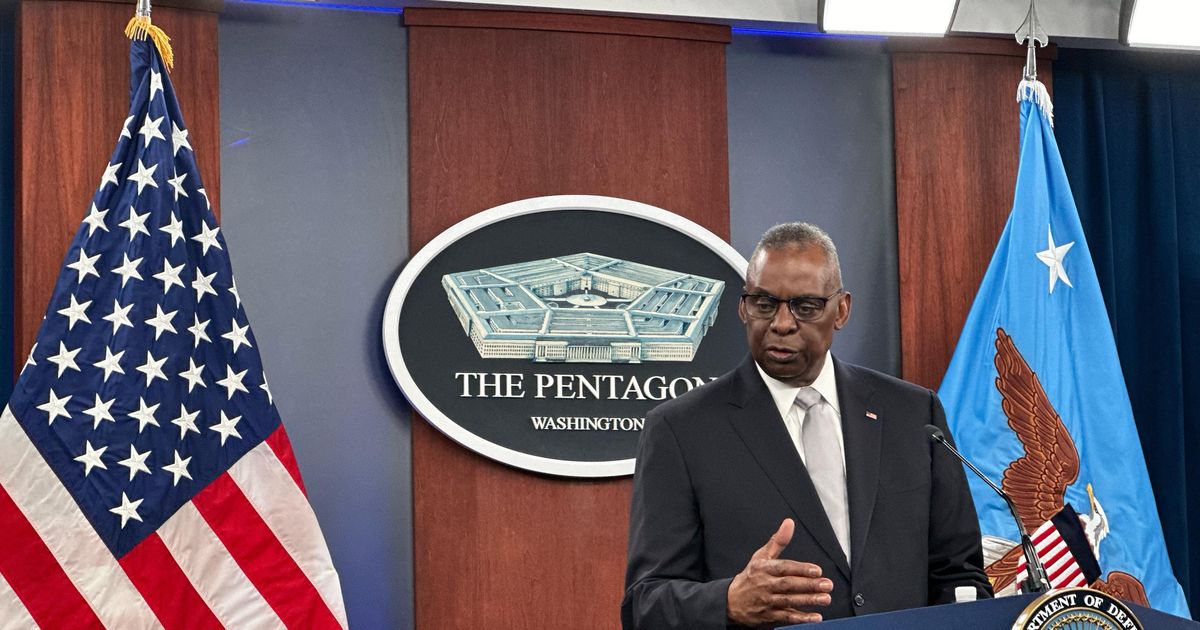 Pentagon chief Lloyd Austin discloses cancer battle, apologizes for ...