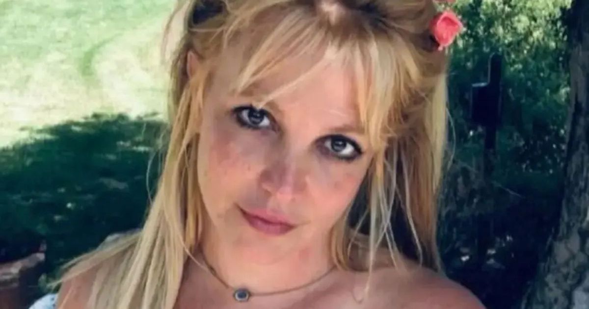 Britney Spears' downward spiral. From liberation to financial crisis