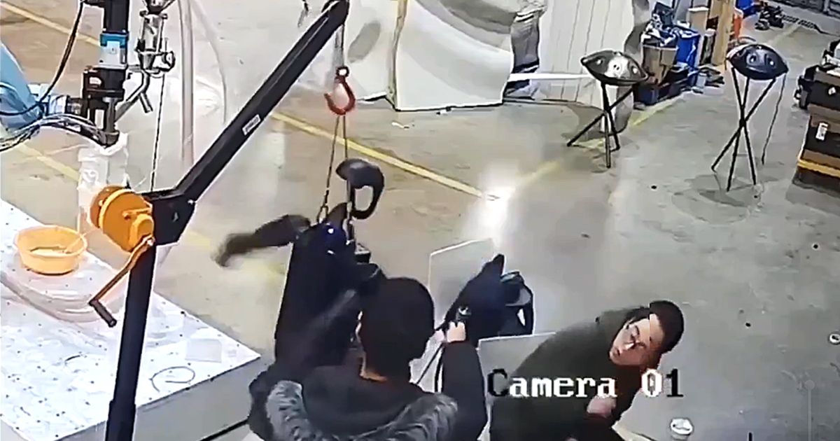 Robot uprising averted: Chinese engineers halt rogue machine