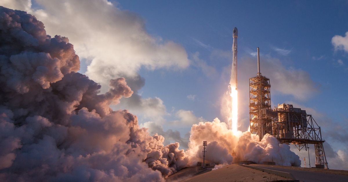 FAA grounds SpaceX starship flights pending investigation