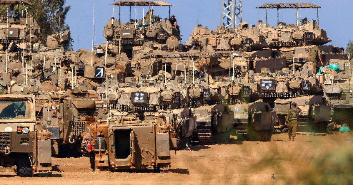 Tank columns ready to attack. There will be hell in the Middle East