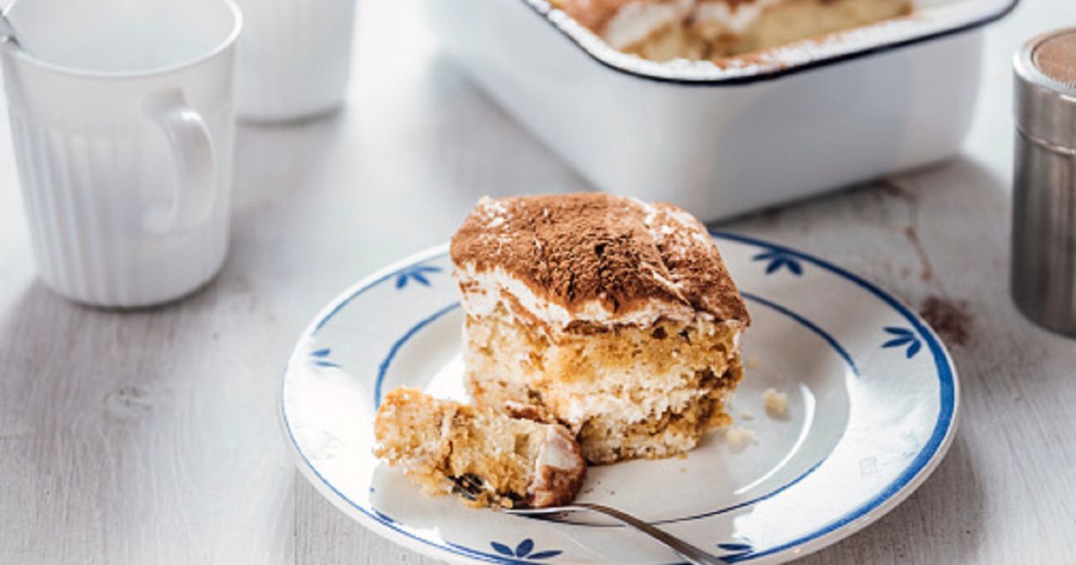 Whip up a no-bake 3-bit cake. Caramel, cream, and quick assembly lovers ...