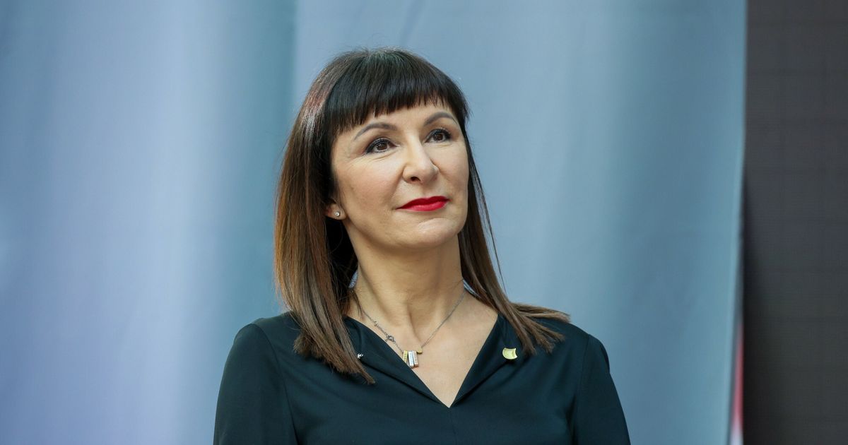 Profesor Marzena Dębska - najważniejsza jest pacjentka — Wszechmocne ... Profesor Marzena Dębska - najważniejsza jest pacjentka — Wszechmocne ...