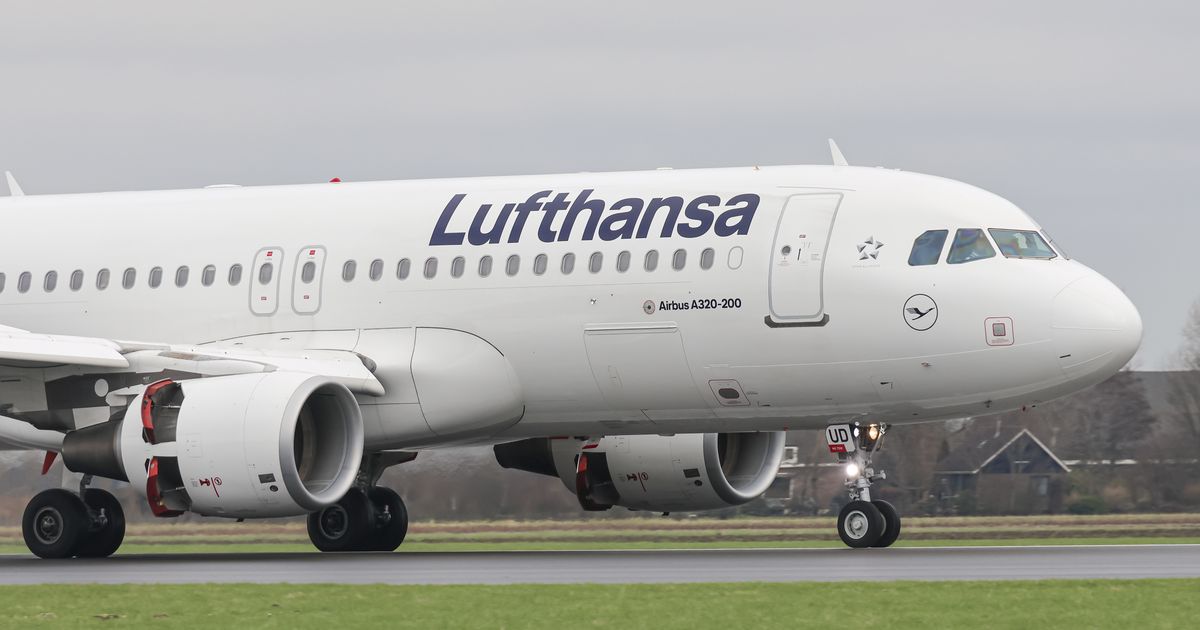 Lufthansa flight makes emergency landing in Rhodes due to odor