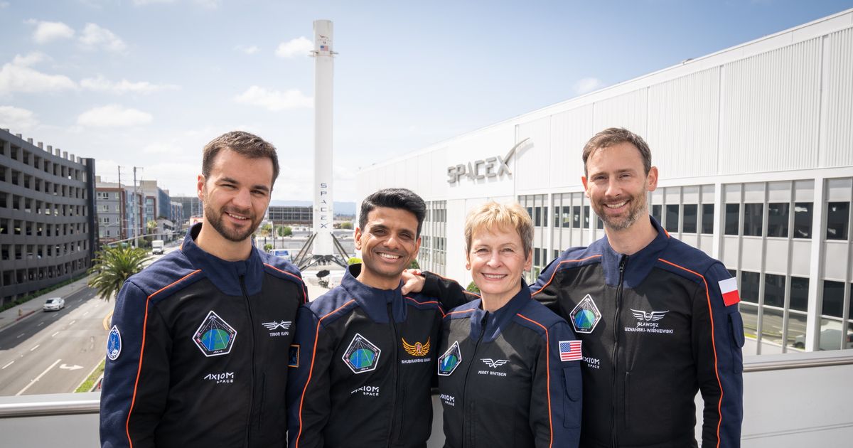 Start rakiety z Polakiem opóźniony. Jest oficjalny komunikat SpaceX w ...