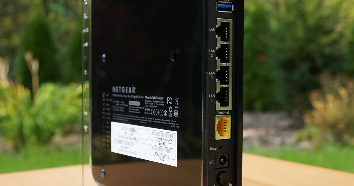 Netgear N900 — bezprzewodowy router dla (bardzo) wymagających