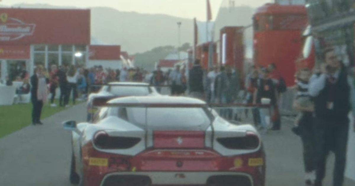 Format Super 8 wciąż żyje! Nick Shirrell nagrał film dla Ferrari