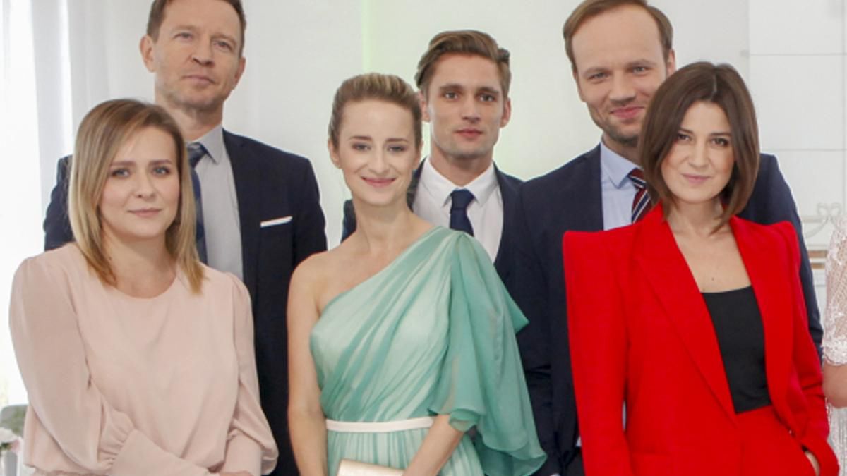 Obsada „Pierwszej miłości” się wykrusza. Z serialu odeszła jedna z ...