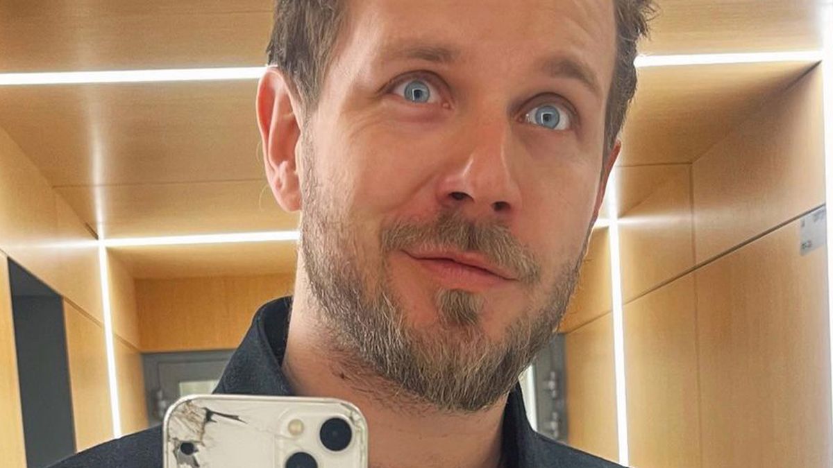 Oświadczenie po oświadczeniu! Antek Królikowski PONOWNIE tłumaczy się z ... Oświadczenie po oświadczeniu! Antek Królikowski PONOWNIE tłumaczy się z ...