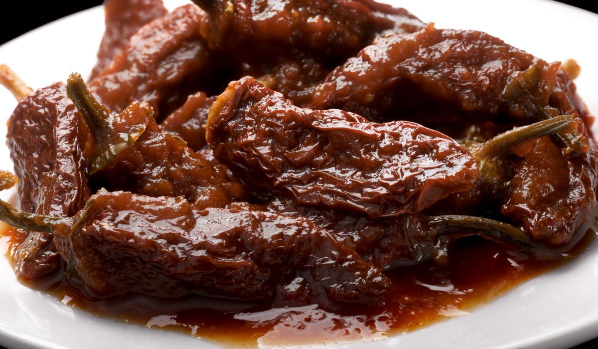 Lubisz ostrą kuchnię? Koniecznie zrób na zapas kilka słoiczków takiej ...