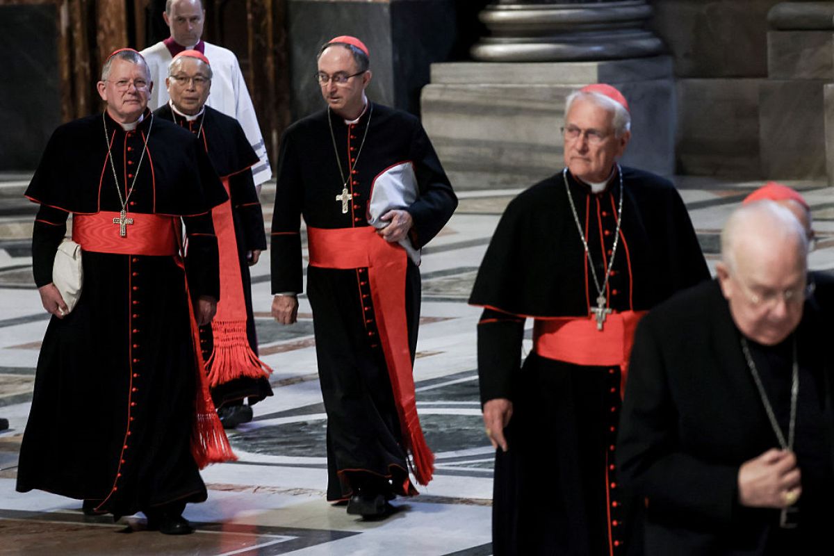 Cardinals converge as papal conclave set to begin in Rome