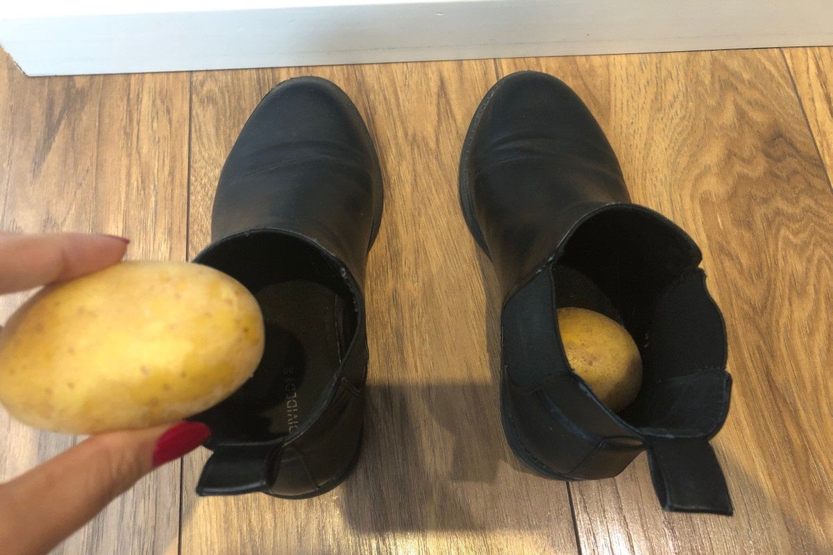 Discover the unusual uses of potatoes: stretching shoes and polishing ...