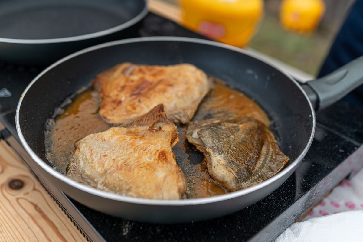 Mastering the art of fish frying: Tips for healthy cooking