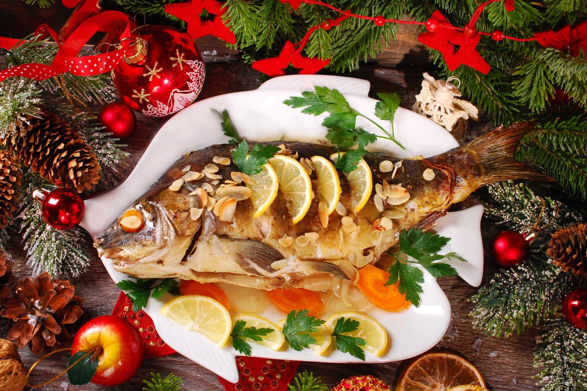 Karp. Ryba, której nie może zabraknąć na świątecznym stole. Skąd wzięła ...