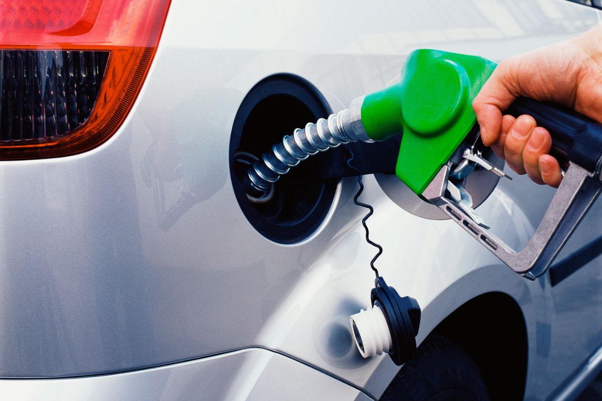 Beat the pump. Finance expert suggests fueling up early to save on ...