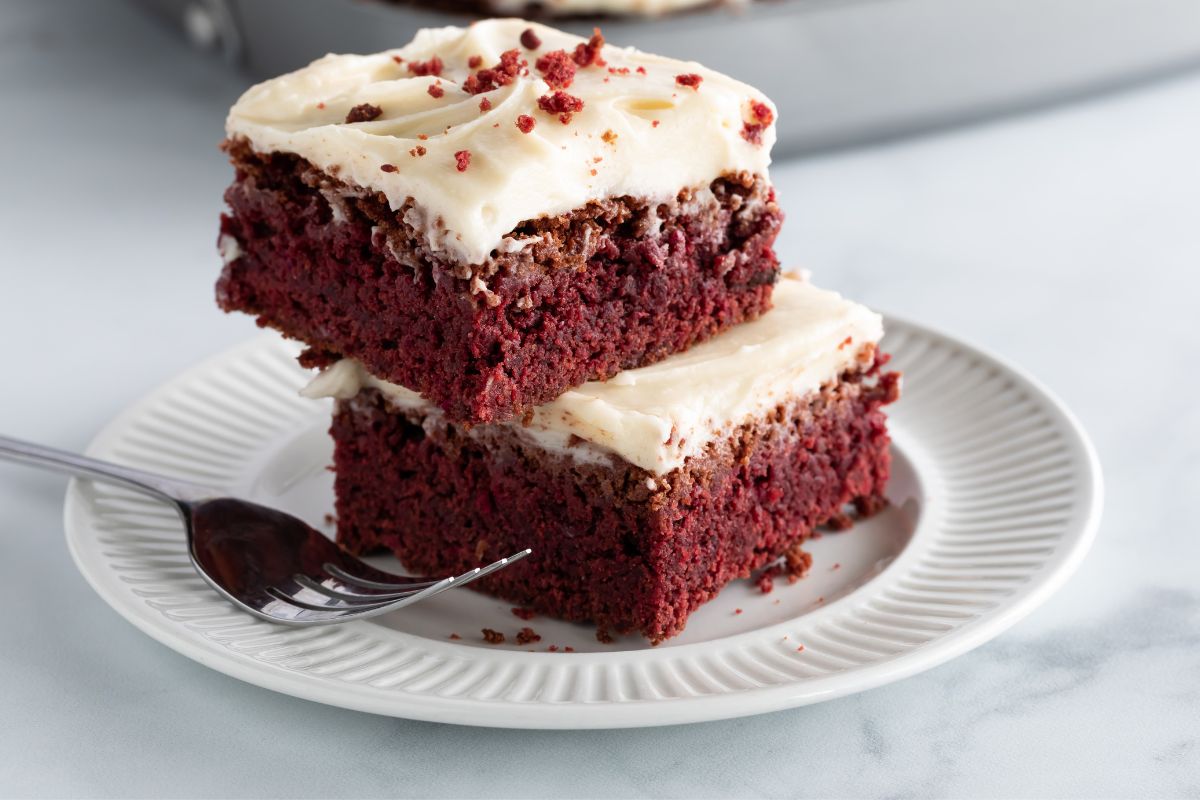 Chocolate red velvet delight: A dessert fusion to savor
