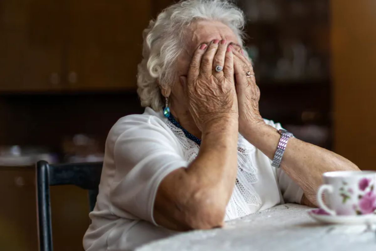 Revealed: The true source of the "elderly smell" phenomenon