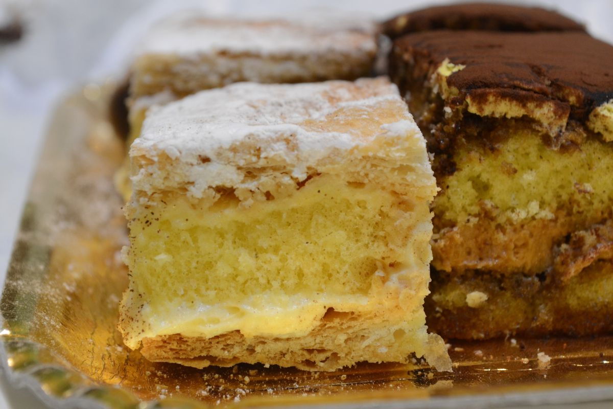 Łączy w sobie dwa ukochane ciasta świąteczne Polaków. Upiecz, a rodzina ...