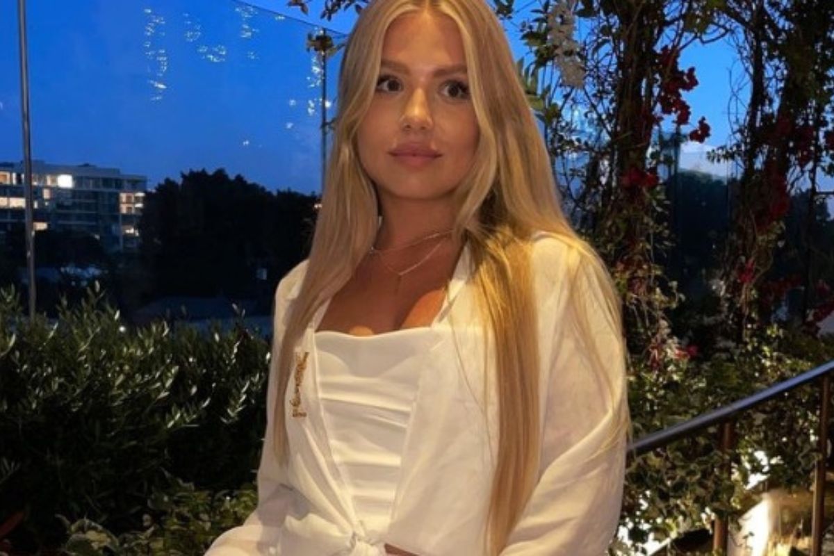 Kim jest dziewczyna Buddy? Mówi o sobie Kim jest dziewczyna Buddy? Mówi o sobie