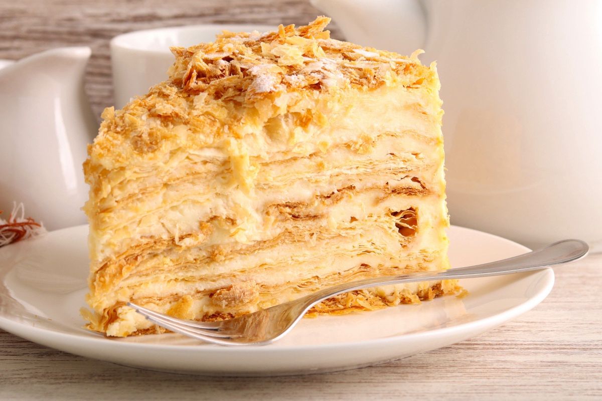 Quick and easy milky land cake: Your new no-bake delight