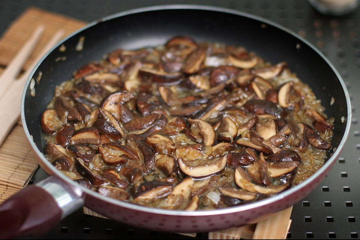 Unlocking the flavor potential of button mushrooms: Simple cooking ...