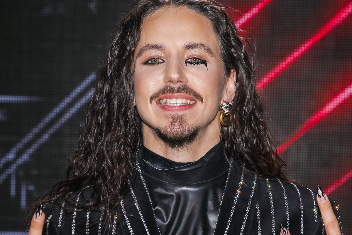 Michał Szpak W Krótkich Włosach Artysta Jest Nie Do Poznania