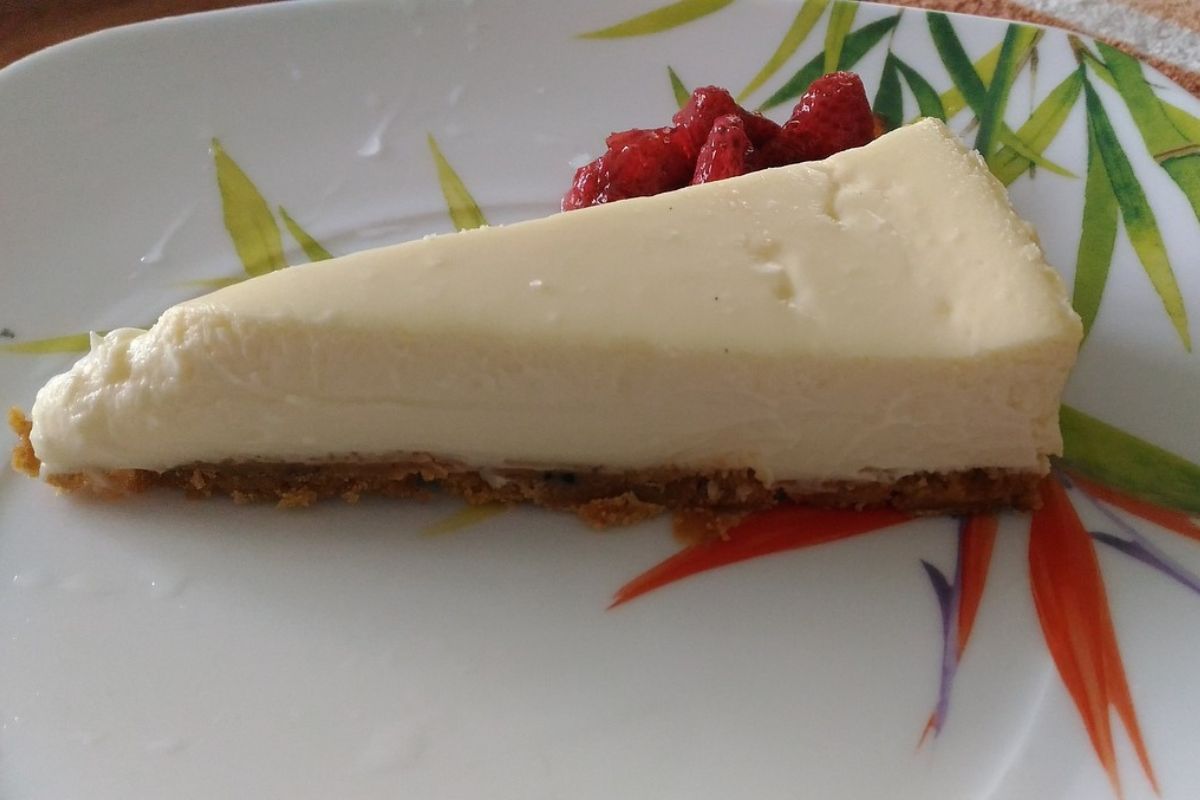 Mascarpone Cheesecake: A Simple Twist to Wow Your Guests