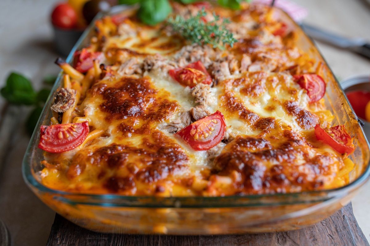 Ugotowany makaron zamieniam w pyszny obiad. Najlepsza zapiekanka z ... Ugotowany makaron zamieniam w pyszny obiad. Najlepsza zapiekanka z ...