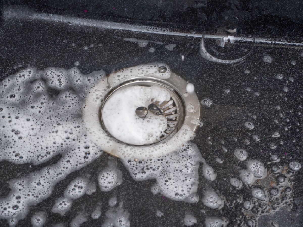 Quick and eco-friendly solutions for clogged drains at home