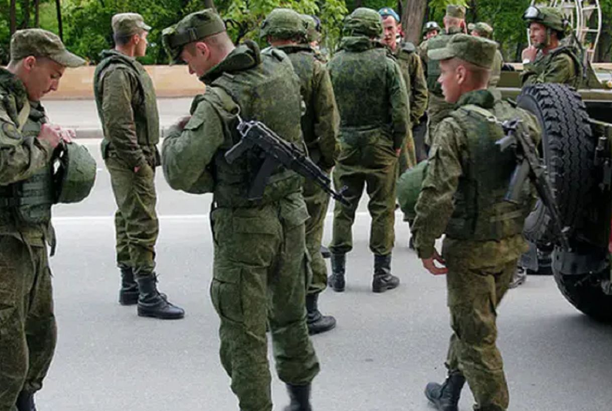 FSB arrests four for plotting to poison Russian soldiers, claims ...
