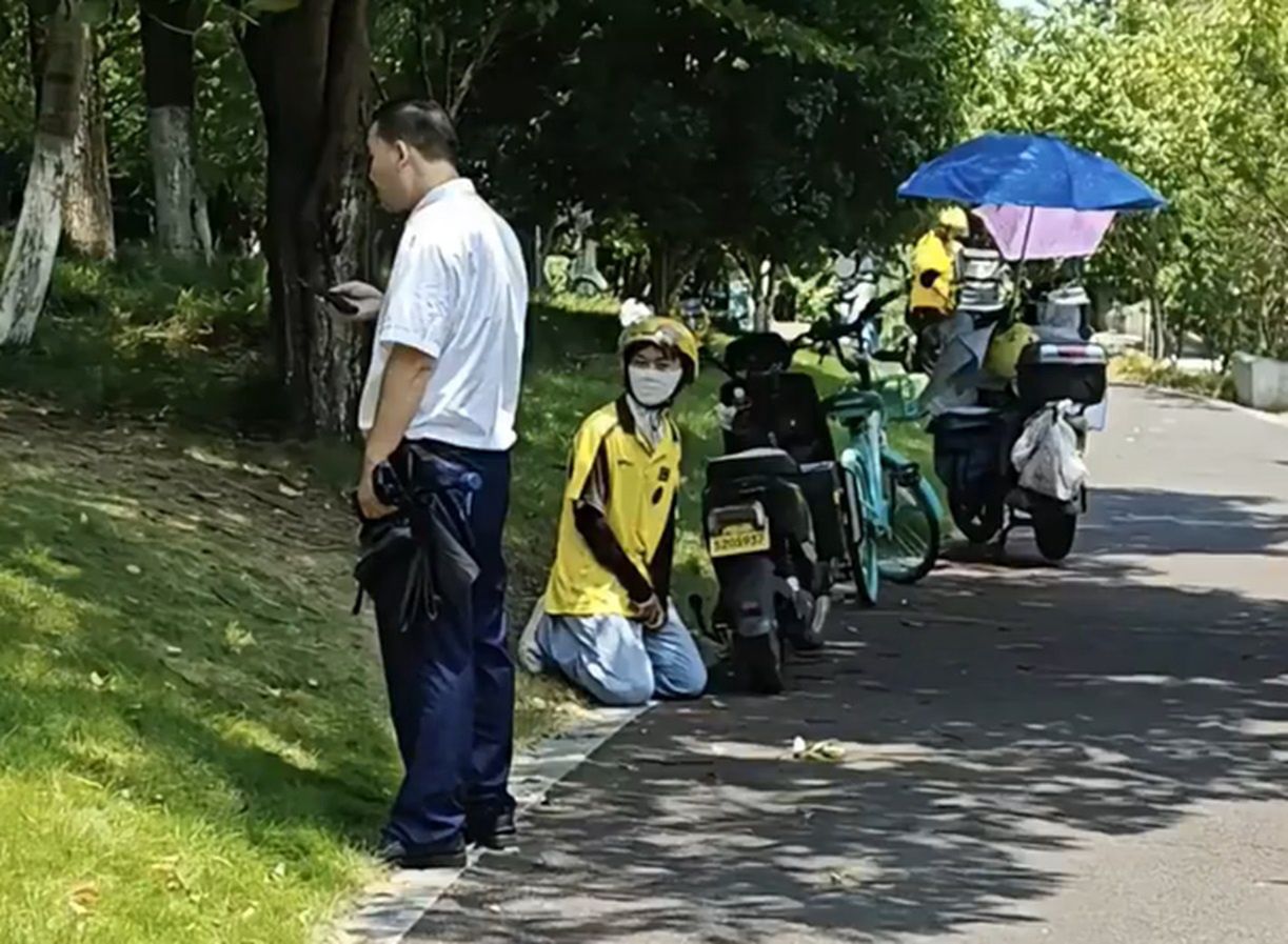 Courier outcry: Security detention sparks protests in Hangzhou Courier outcry: Security detention sparks protests in Hangzhou