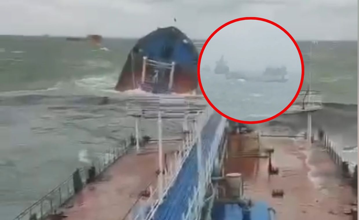 Tanker disaster in Kerch Strait: 10 sailors rescued, 1 dead