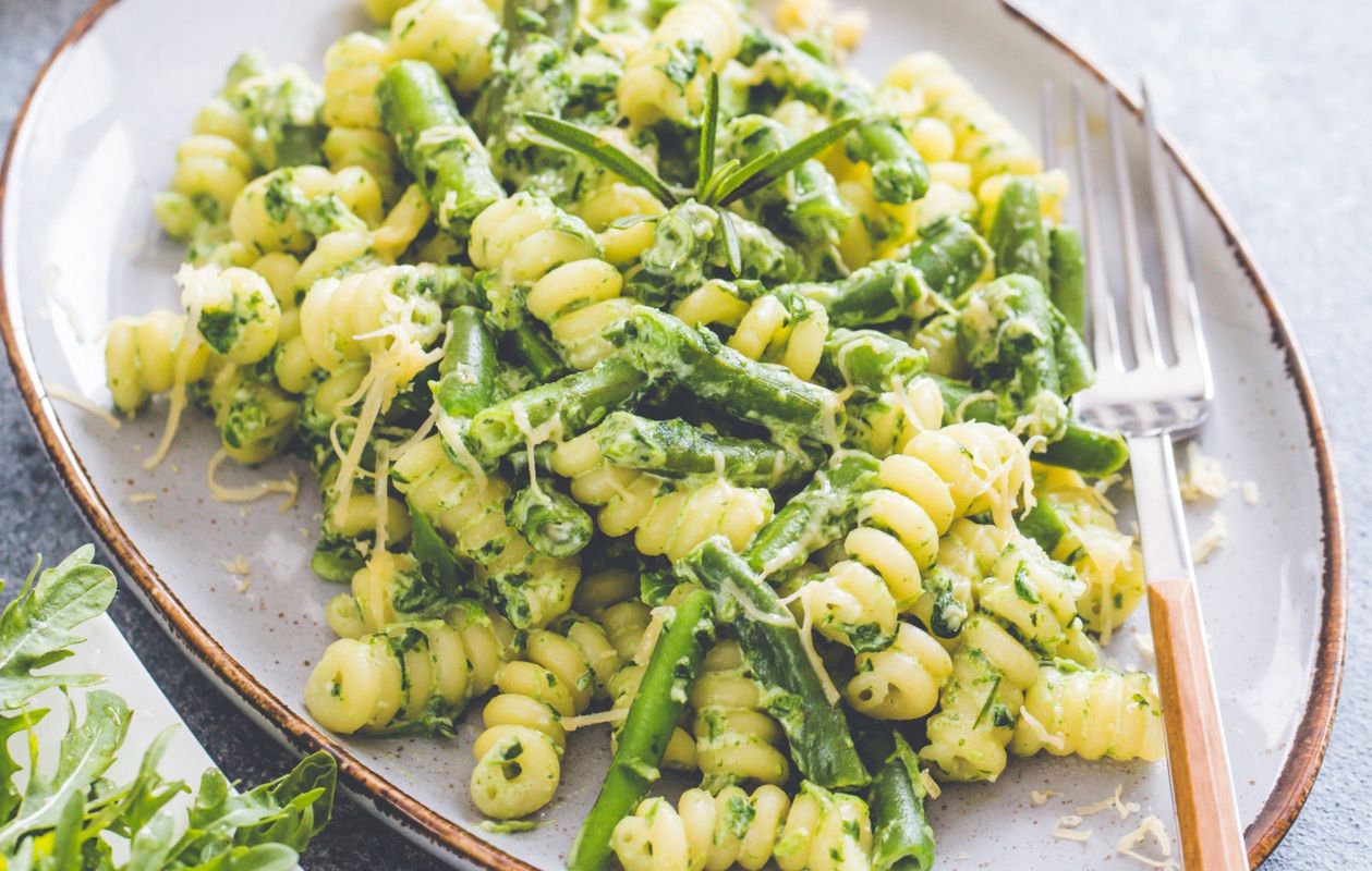 Asparagus season delight: Quick and light pasta recipe