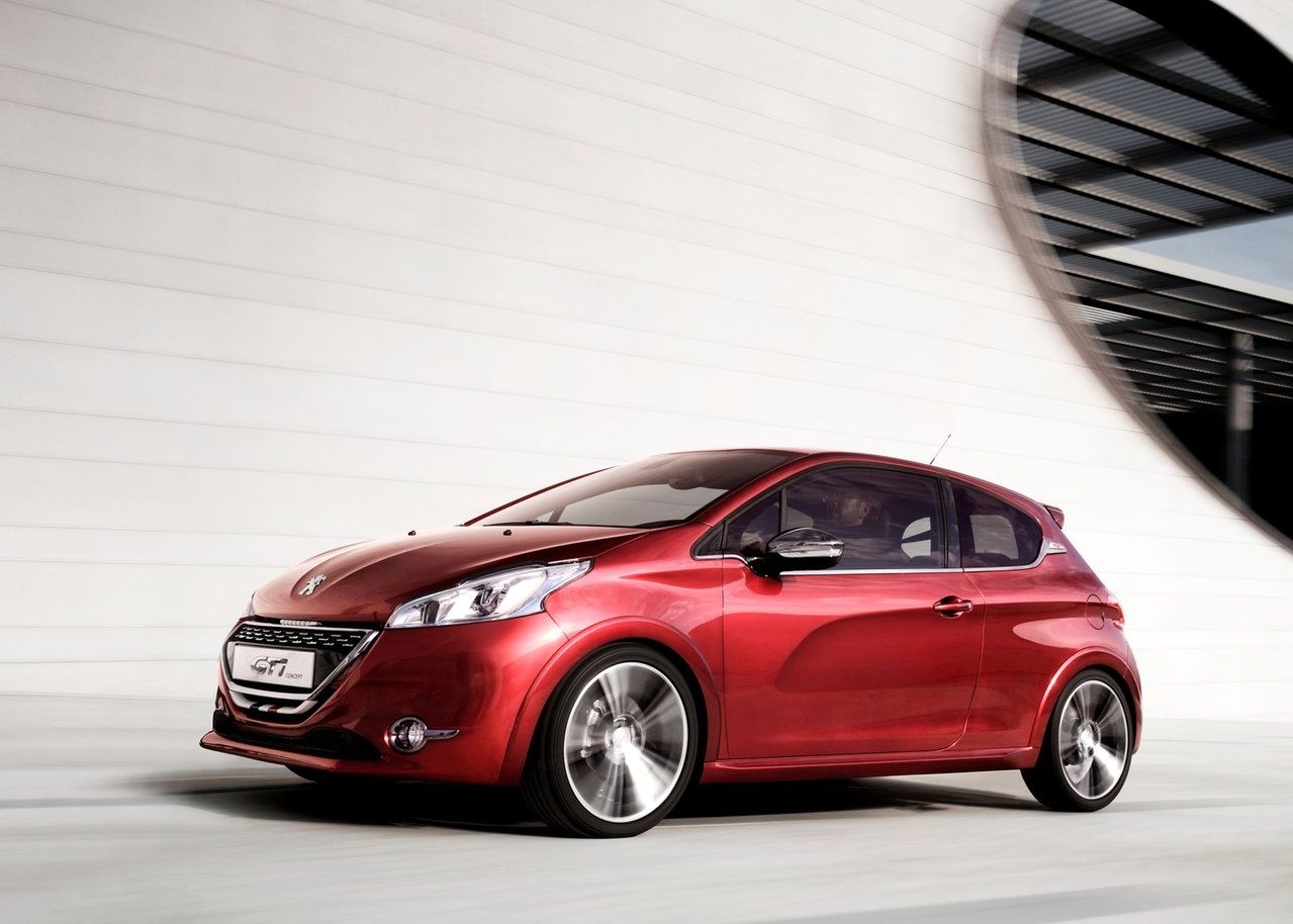Prezentacja Peugeotów 208 GTI Concept i 208 XY Concept w Genewie ...
