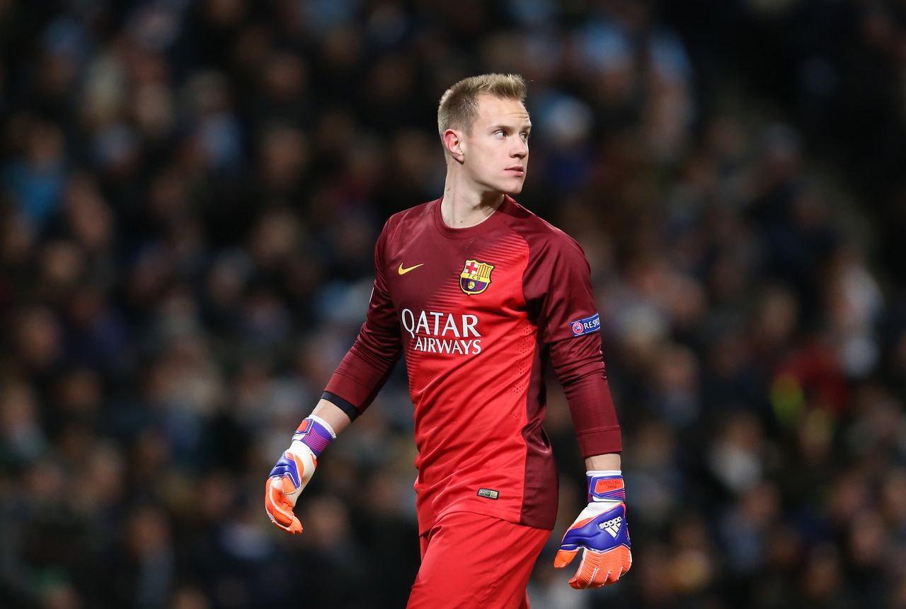 Napięta sytuacja ter Stegena. Duże kluby wchodzą do gry