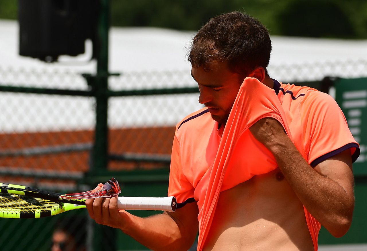 Challenger Prościejów: Jerzy Janowicz znów nie sprostał Tommy'emu Robredo