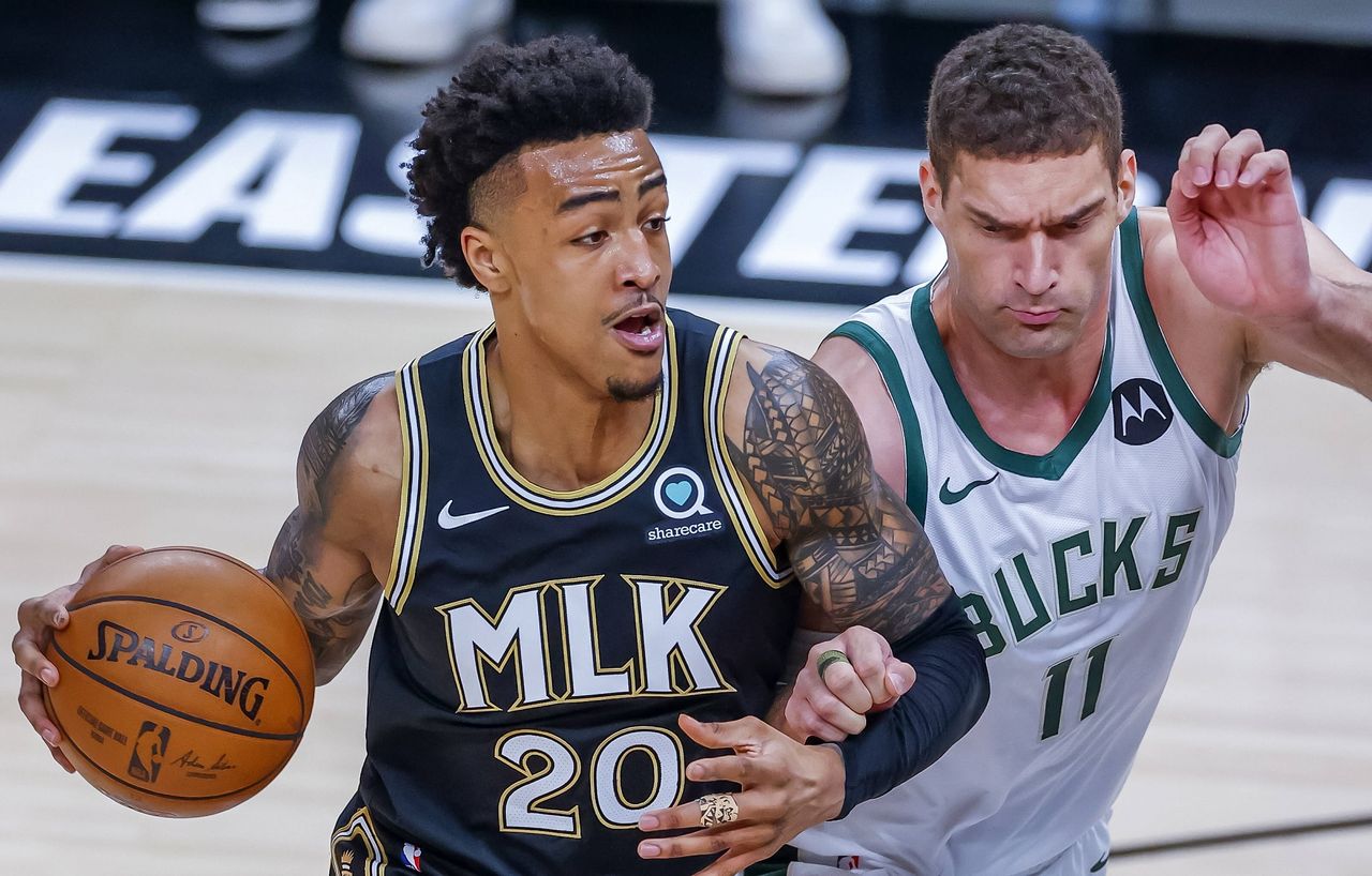NBA. Collins podpisał kontrakt za duże pieniądze. Jest też poważne ...