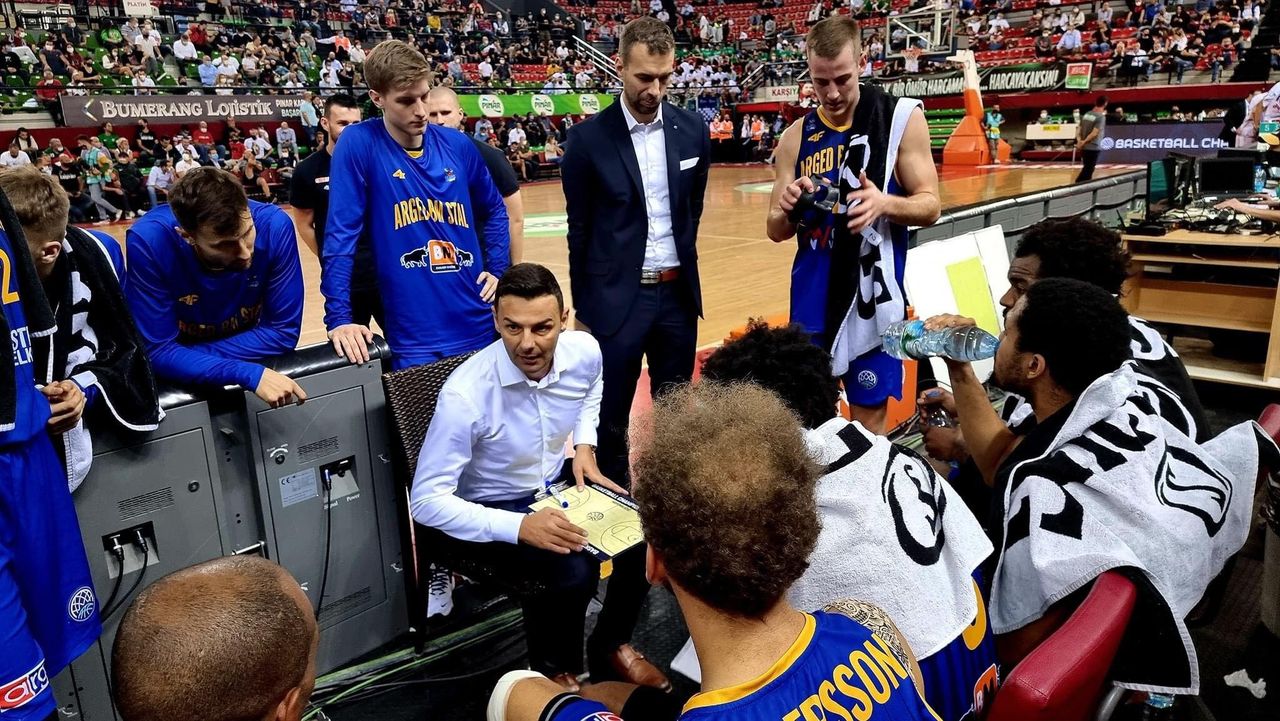 Zrobili im jesień średniowiecza. "Zabraliśmy wszystkie argumenty od ...