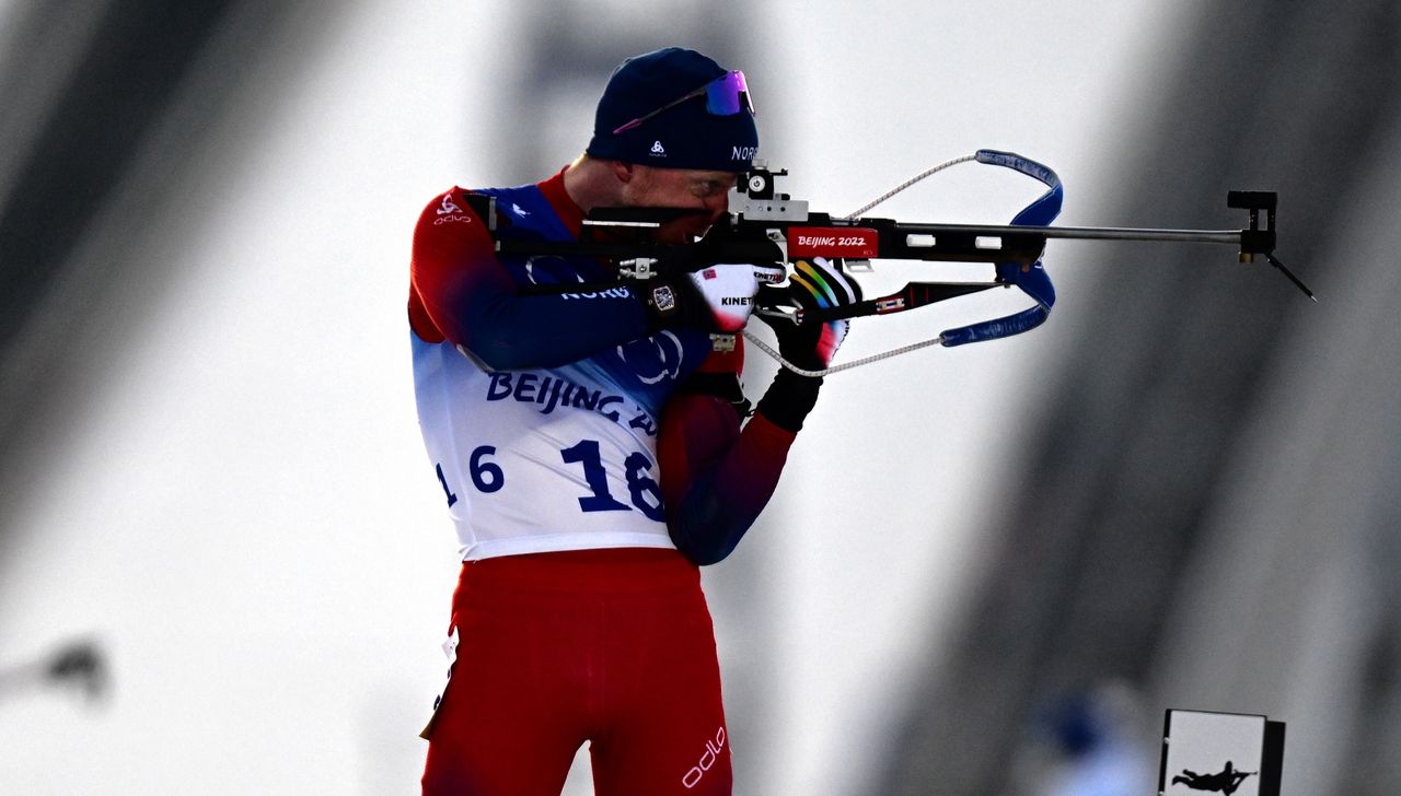 Pekin 2022. Braterskie podium w biathlonie. Grzegorz Guzik poprawił ...